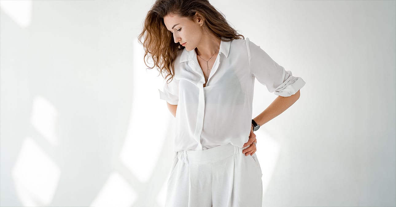 Fehér ruha mosása: habfehér és foltmentes lesz, ha így csinálod - Hóvége