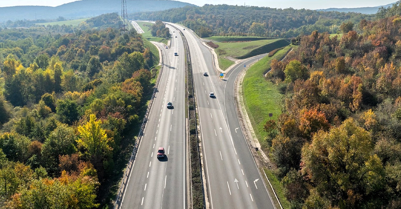 Elkerülhető a kényelmi díj: Így vásároljunk autópálya-matricát!